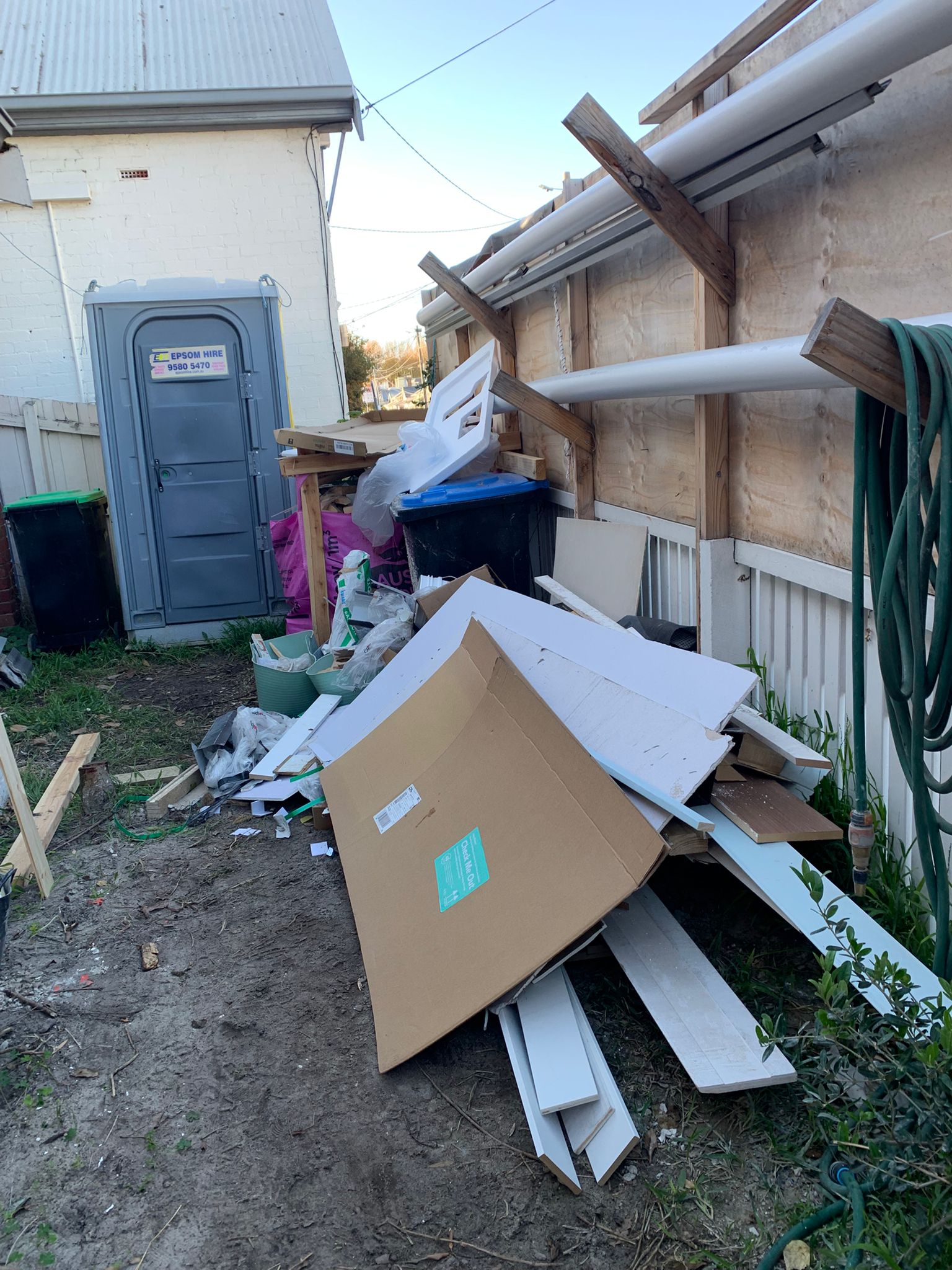 Builders Waste Removal | 1300 Rubbish Professional Cleanups